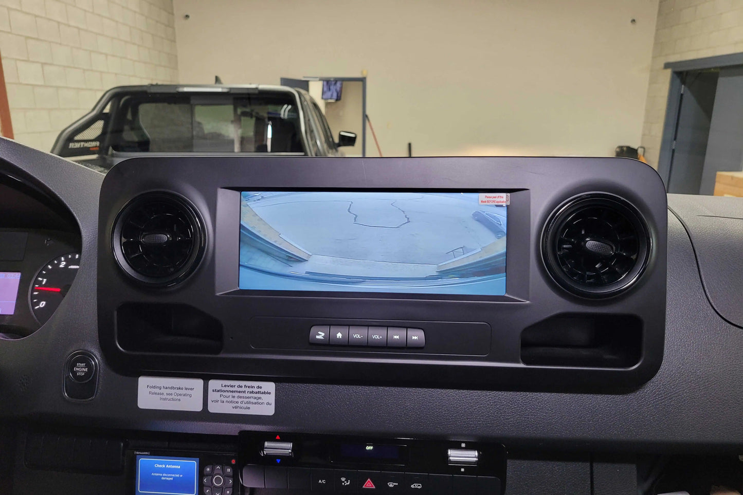 Mercedes Android Screen for Sprinter | Apple CarPlay and Android Auto ...